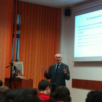 „Taking a life for a walk” – prelegerea publică a profesorului David ...